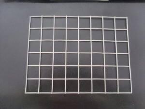 Roestvrij staal (rvs) gaas 20x20mm/1,5mm (type 304) — HK Gaas en Vangkooien